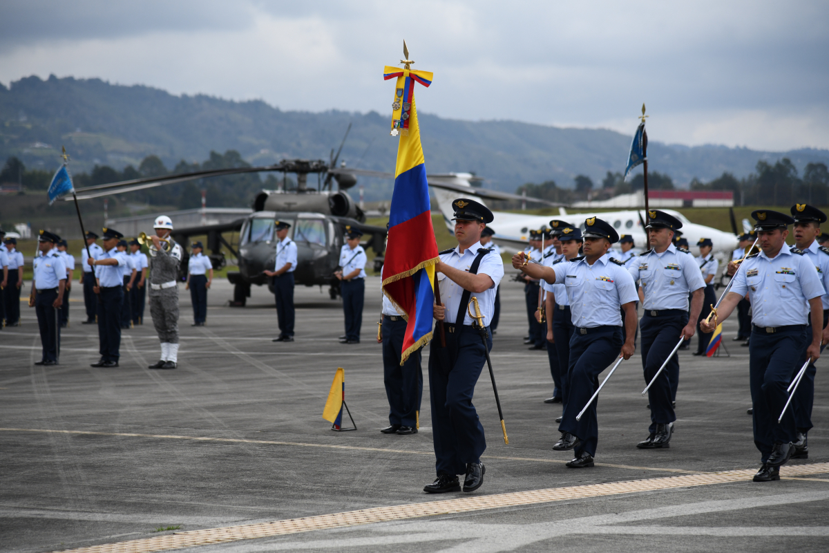 Base Aérea CACOM 5 recibe con honores a su nuevo comandante | Fuerza ...